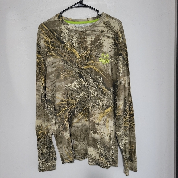 Realtree | Shirts | Realtree Mens Large Tree Camo Long Sleeve Shirt ...